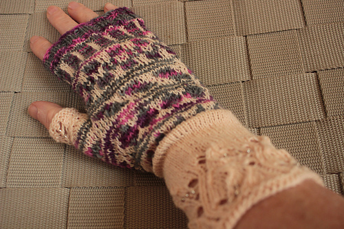 Ravelry: Roll the Dice Fingerless Mitts pattern by Valerie Pollock