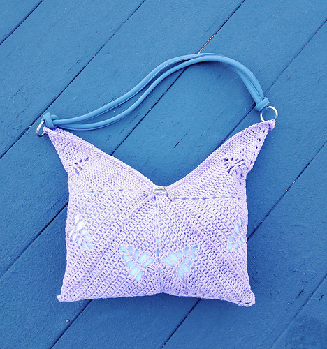 Ravelry: Fern Gully Bag pattern by Emma Wilkinson