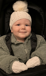 Ravelry: Anyone for Cricket Hat and Mittens pattern by Jackie Platt