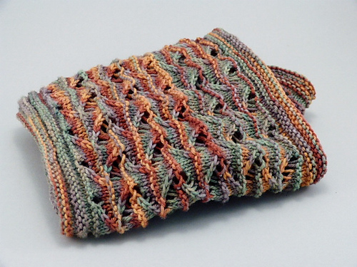 Ravelry: Loop Zickezack pattern by Gabriele Meul-Ronnewinkel