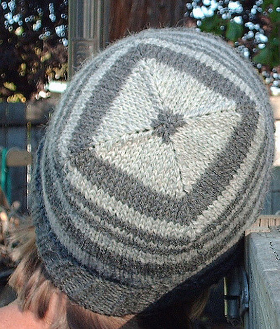 Ravelry: Fibonacci Pea Cap pattern by Lisa Bennett