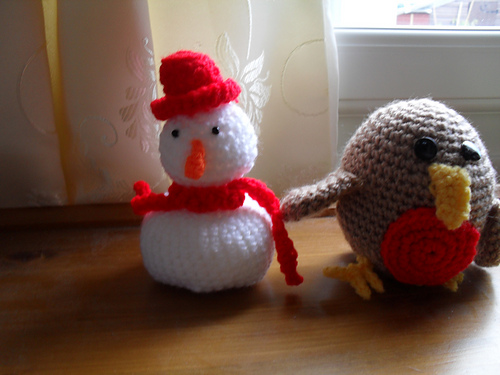 Ravelry: FROSTY Snowman Amigurumi pattern by Jane Bibby