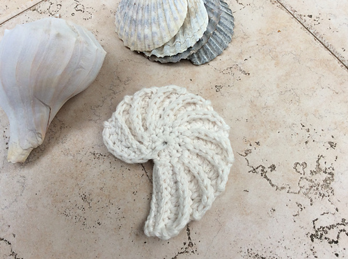 Ravelry: Sea Shell Applique pattern by Patricia Brosnan