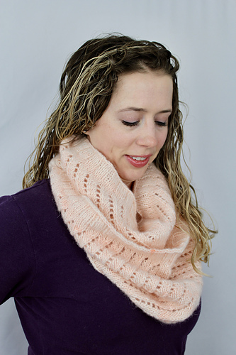 Ravelry: Infinitum pattern by Megan Gonzalez