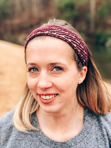 Ravelry: Sprinkles of Spring Headband pattern by Megan Gonzalez