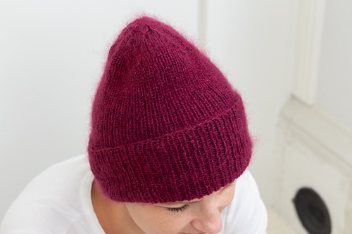 Ravelry: Elo Hat pattern by Meiju Kallio