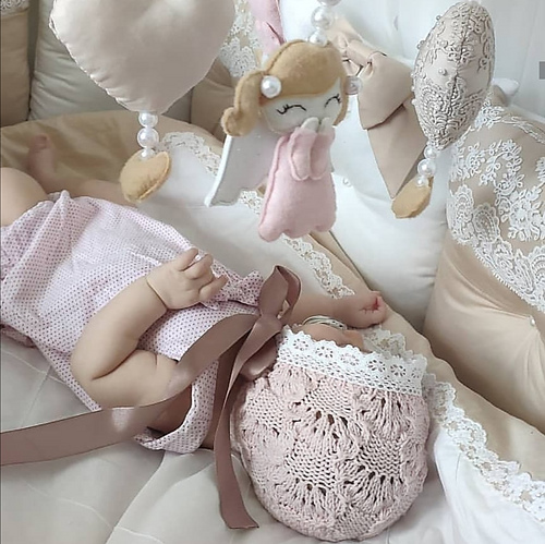 Ravelry: Shelly bonnet pattern by Marina Balambaeva