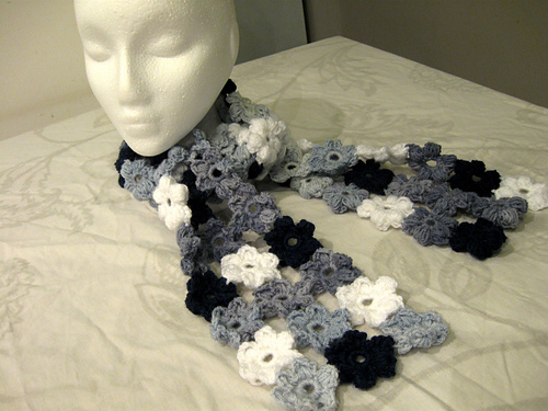 Ravelry: Puff Flower Scarf pattern by Meladoras Creations
