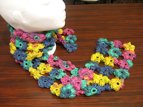 Ravelry: Puff Flower Scarf pattern by Meladoras Creations