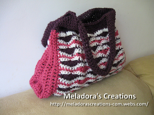 Ravelry: Wavy Stitch Handbag pattern by Meladoras Creations