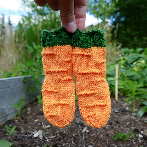 Ravelry: Carrot socks pattern by Melisa Rintala