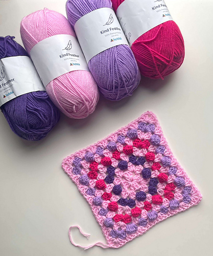Ravelry: Bella’s Bobble Granny Square Blanket pattern by Melanie Poulter