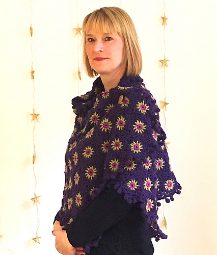 Ravelry: Daisy Wrap pattern by The Mercerie