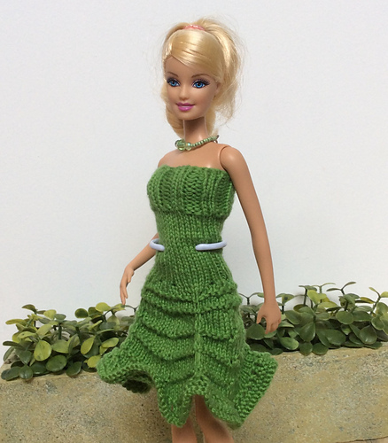 Ravelry: Curvy Barbie Sundress ALL Sizes pattern by Kelly Kayfish