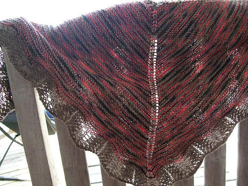 Ravelry: Jitterbug Shoulderette pattern by Mia Dehmer / VickeVira
