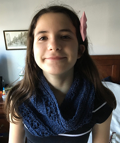 Ravelry: Cat's Paw Cowl pattern by Michelle Fishman-Cross