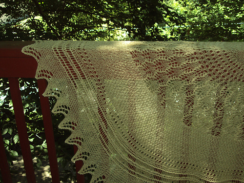 Ravelry: Heliocentric Pi Shawl pattern by Jess Gagnon Knits