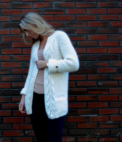 Ravelry: Mammas bladrillejakke // Moms garter leaves jacket pattern by ...