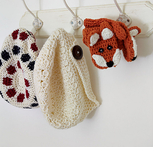 Ravelry: Children's Cosy Fox Mittens pattern by Ruby & Custard