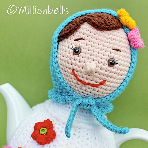 Ravelry: Russian Doll Tea Cosy Matryoshka pattern by Millionbells