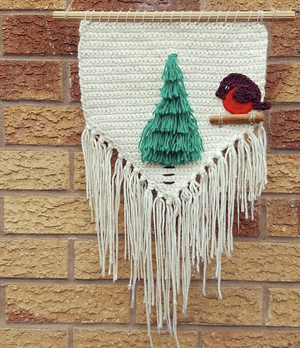 Ravelry: Christmas Tree Wall Hanging pattern by Milly's Design & Co