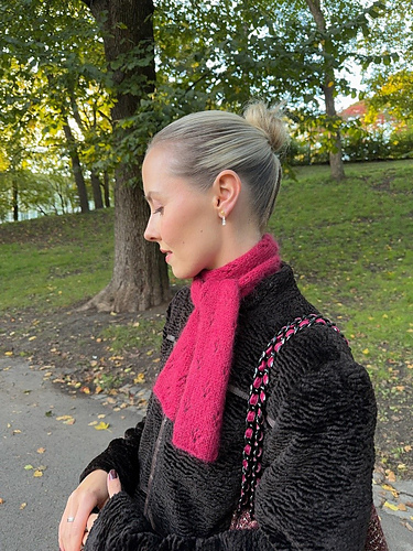Ravelry: Milotte Scarf pattern by Vicyyy