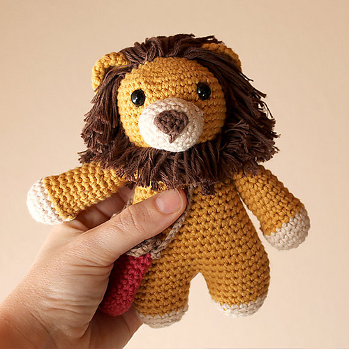 Ravelry: Lion - Animalius pattern by Anabel Catalan