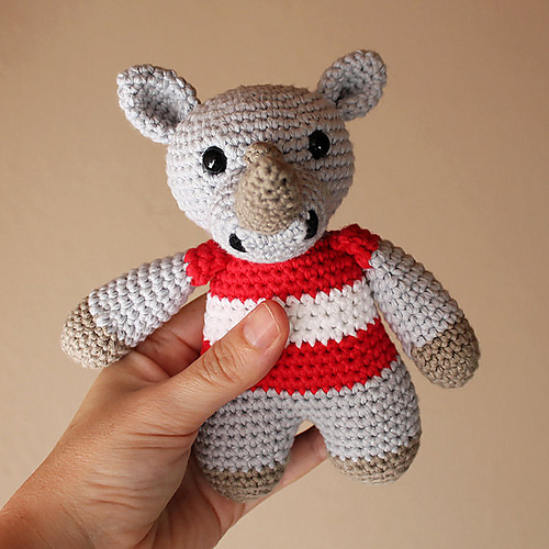 Ravelry: Rhino - Animalius pattern by Anabel Catalan
