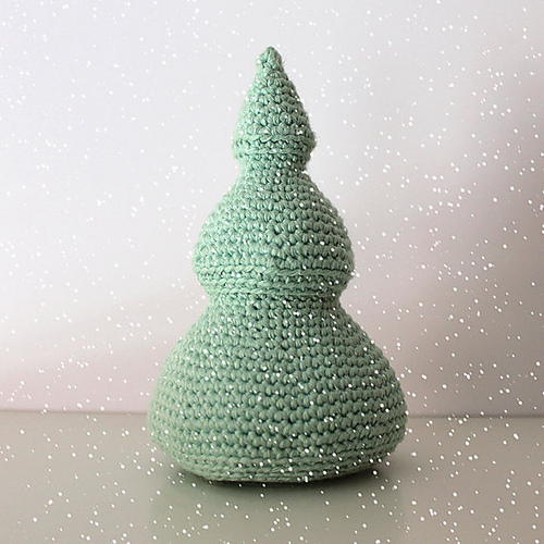 Ravelry: Christmas Tree pattern by Anabel Catalan