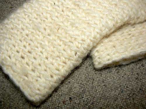 Ravelry: Lopi Fingerless Mittens pattern by Tidy Stitches