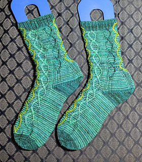 Ravelry: Mireille7's SM18 Qualifying - Hydra Scales