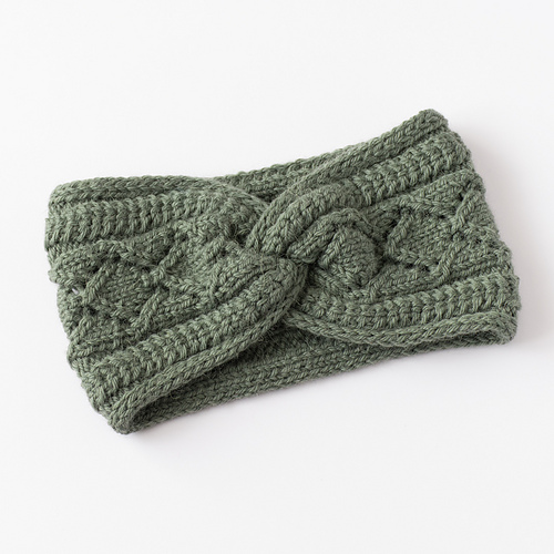 Ravelry: Pine Forest Headband pattern by Mirella Moments