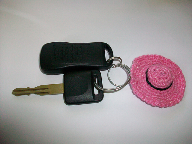 Ravelry: Mini Sun Hat Keychain pattern by Candace Barr