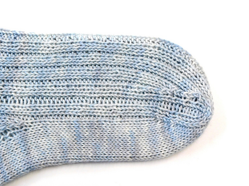 Ravelry: Simple Ribbed Socks pattern by Suzi Ashworth