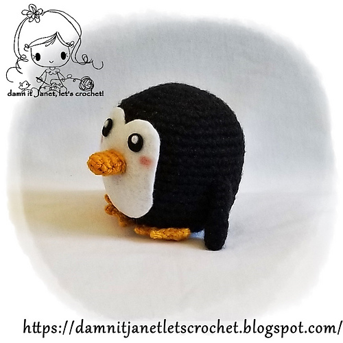 Ravelry: Round Plush Penguin pattern by Janet Carrillo