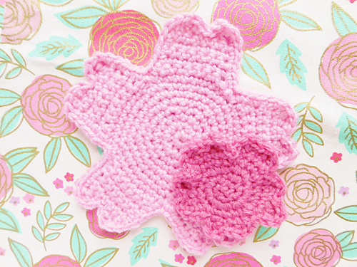Ravelry: Cherry Blossom Sakura Coaster pattern by Mooeyandfriends