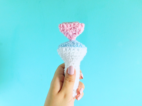 Ravelry: SEVENTEEN Light Stick pattern by Mooeyandfriends