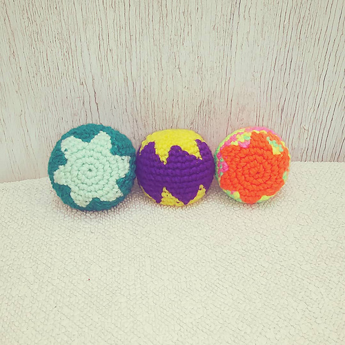 Ravelry: Star Hacky Sack pattern by MoonlitShop Patterns