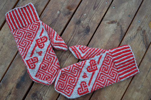 Ravelry: Celtic Inspired Mittens pattern by Janet Welsh Knits