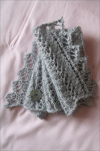 Ravelry: Western Lace Cowl pattern by Laurine Aubert - blackrOse