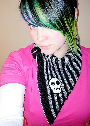 Ravelry: Zippy Skully Neck Warmer pattern by Brenda K. B. Anderson