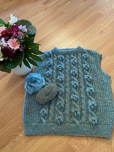 Ravelry: 227-8 Early Frost pattern by DROPS design