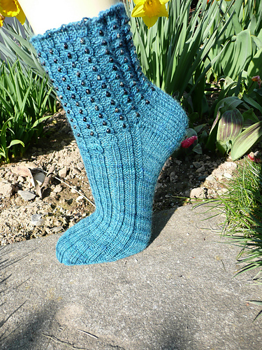 Ravelry: Phoenix Tears Socks pattern by Elizabeth Ravenwood