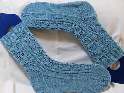 Ravelry: Silver Bells pattern by Daniele Langham