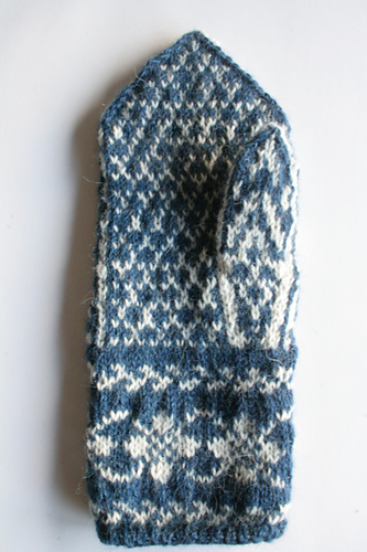 Ravelry: Edderkoppvott / Spider Mittens pattern by Annemor Sundbø