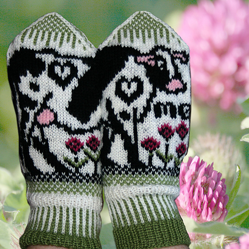 Ravelry: Cow Mittens | Veslekua pattern by Jorid Linvik