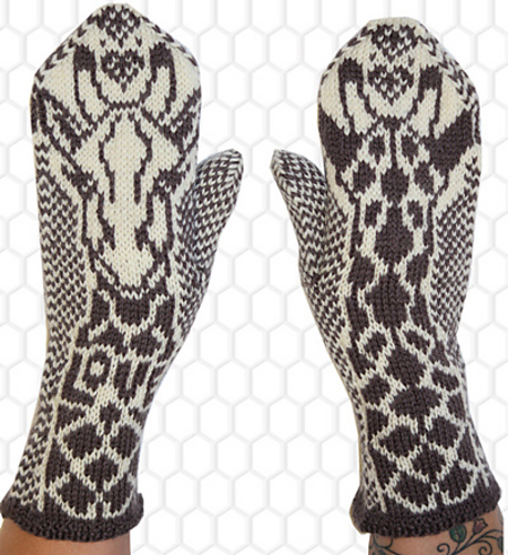 Ravelry: Giraffe Cowl & Mittens pattern by Jorid Linvik