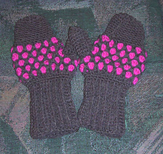 Ravelry: (Crocheted) Newfoundland Mittens pattern by Cathy Whitehead