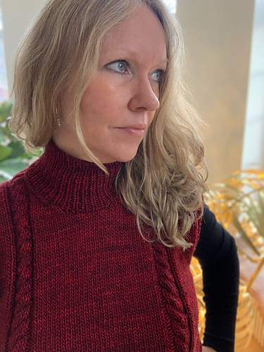 Ravelry: Edinburgh Chunky Vest pattern by Helle Hauge