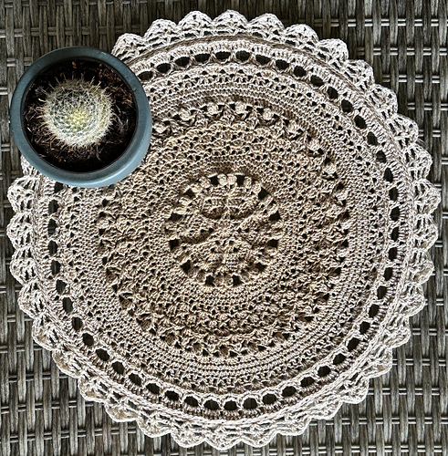 Ravelry: Lace mandala pattern by Anna Nilsson